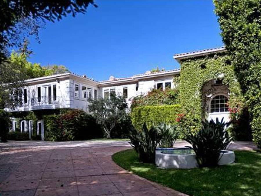 Beatty Bening Mansion - Haute Residence by Haute Living