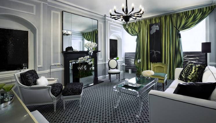 Property 2: Chic Townhouse - Haute Residence by Haute Living