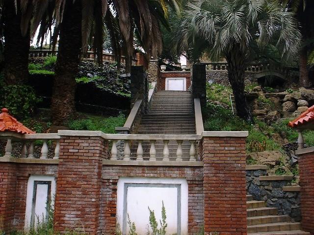 houdini - Haute Residence by Haute Living