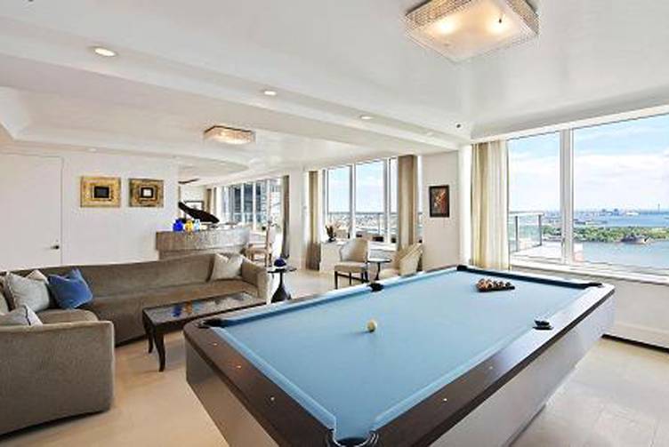 Ritz Carlton 1 - Haute Residence by Haute Living