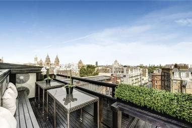 Hugh Grant's Spectacular Former London Penthouse Sports a Secret Price