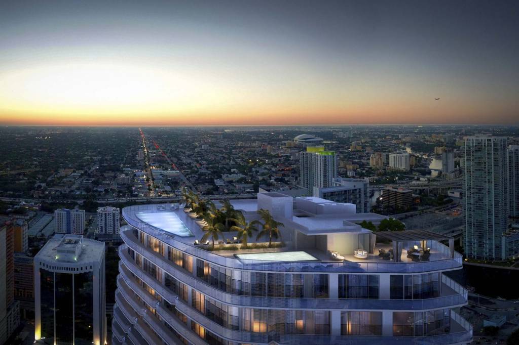 SLS Lux Brickell Spices Up Miami's Skyline