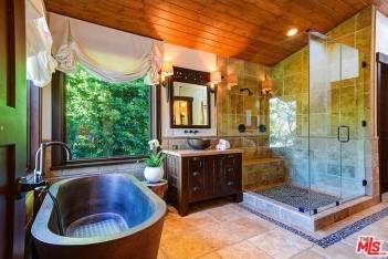 Celeb Couple Pink and Carey Hart List Malibu Home for $13.995 Million