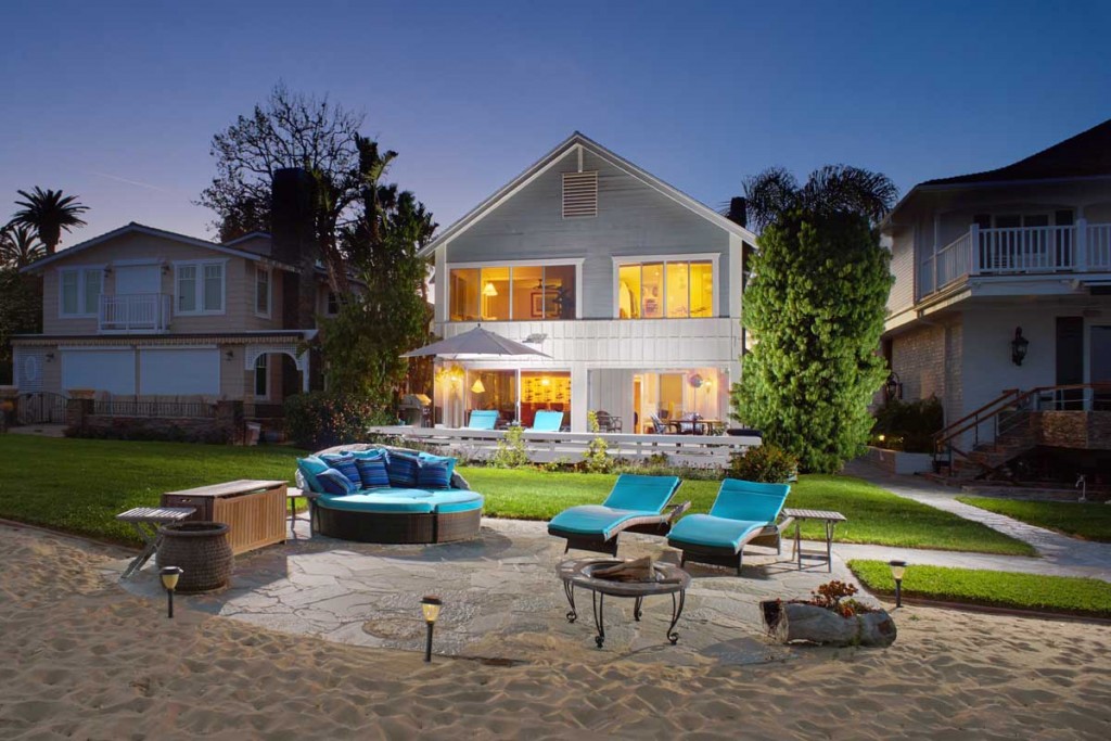 Classic Traditional-Style Bayfront House