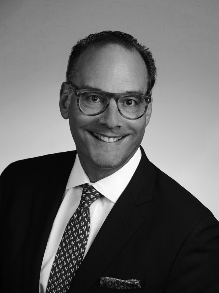 Luxurious Oceanfront Estate In Manalapan By Steven Solomon