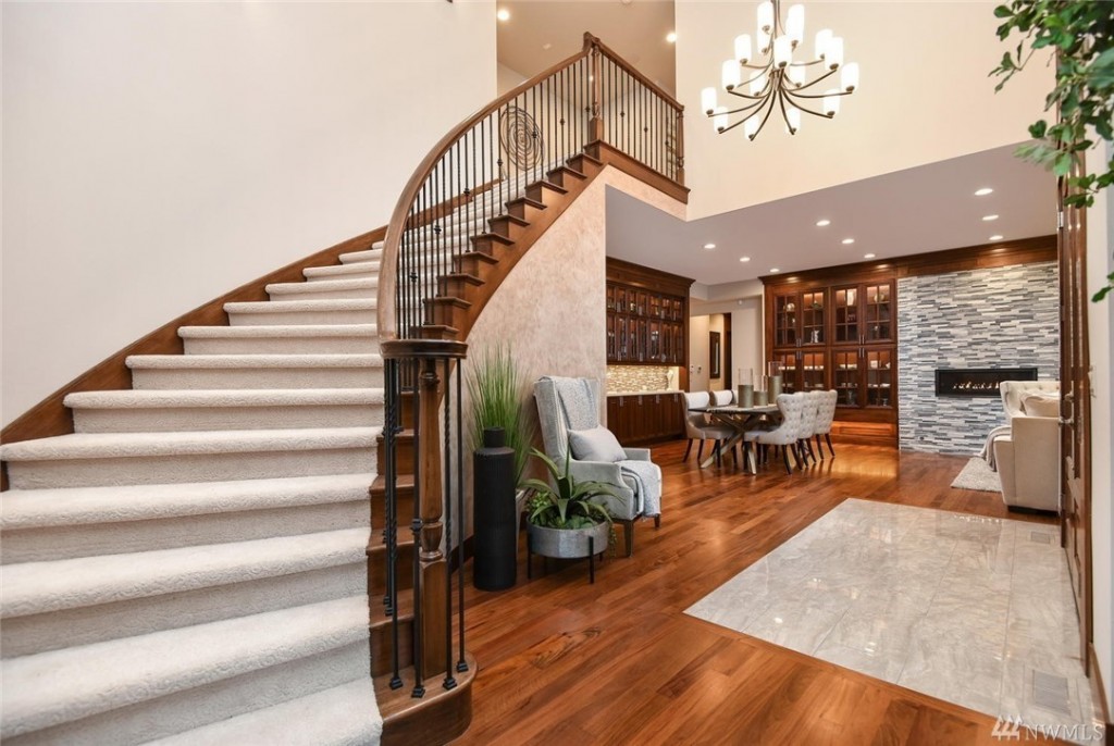 Beautiful Bellevue Estate - Haute Residence by Haute Living