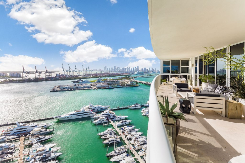 Breathtaking Luxury Miami Condo - Haute Residence by Haute Living