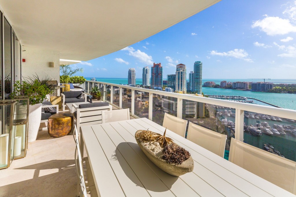 Breathtaking Luxury Miami Condo - Haute Residence by Haute Living