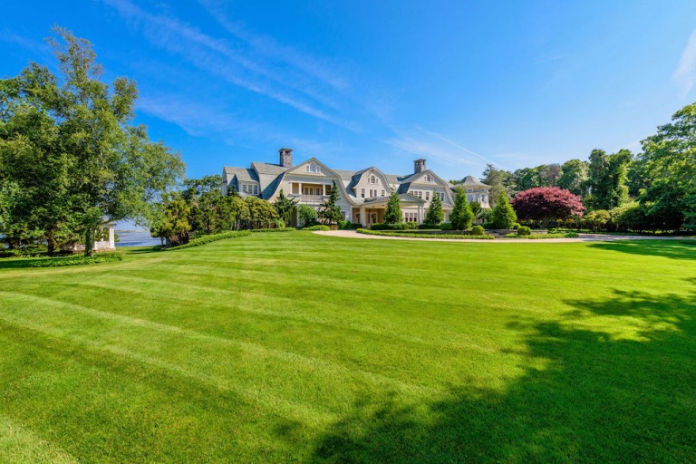 Burnt Point Estate Are What Hamptons Dreams Are Made Of