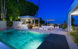 Architectural Masterpiece In Beverly Hills By Joyce Rey