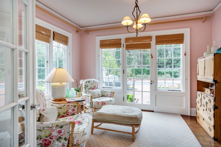 A Beautiful Home In Portland's Dunthorpe Neighborhood By LUXE Christie ...