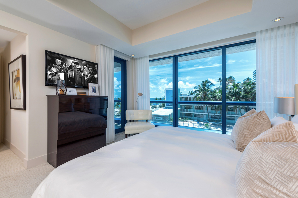 A Conrad Fort Lauderdale Beach Unit By Krista Richman And Maisie Lenzi