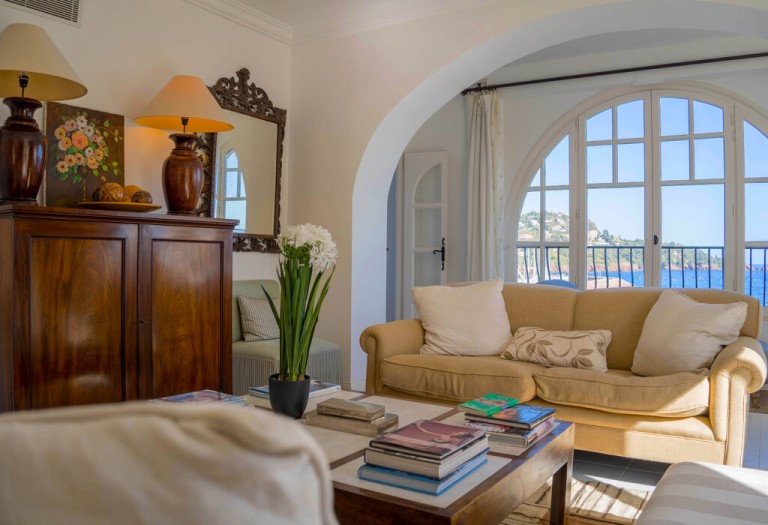 Carlton International Presents An Exclusive Waterfront Cannes Residence ...