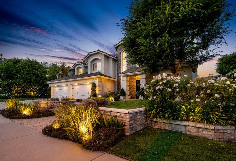 Frontgate Real Estate Presents A Stunning Estate In Calabasas - Haute ...