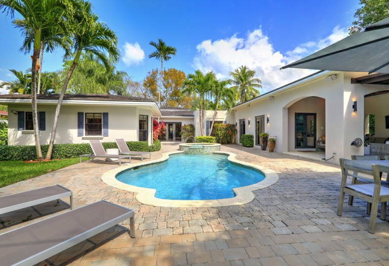 Stefano Balli Presents An Impressive Remodeled Home In South Miami ...