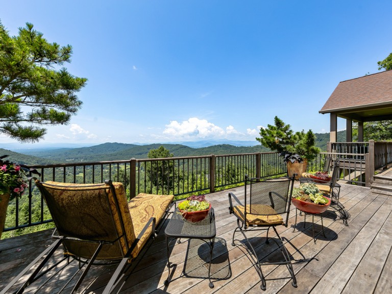 Laura Livaudais Presents An Incredible Blue Ridge Mountain View Estate ...