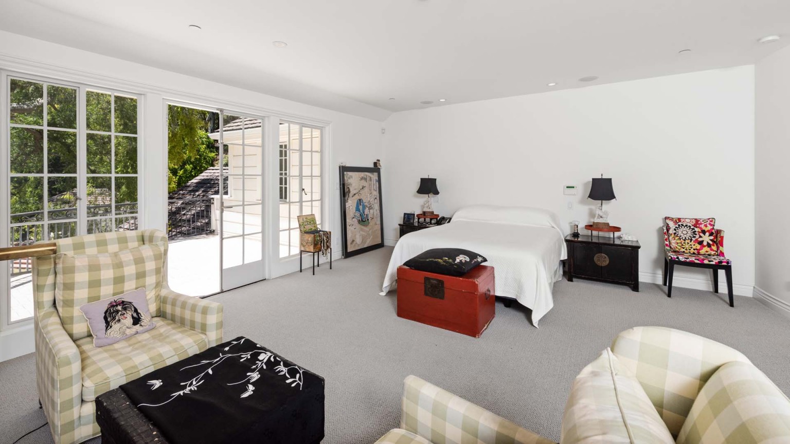 Joyce Rey Presents A Remarkable Updated Estate In Beverly Hills - Haute ...