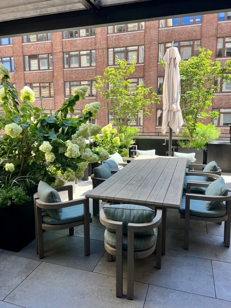 Elliot Bogod Presents A Beautiful Townhouse In New York - Haute ...