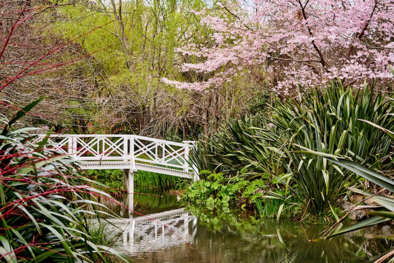 Long Live the Ring! Fernside Estate Used in Lord of the Rings Series is ...