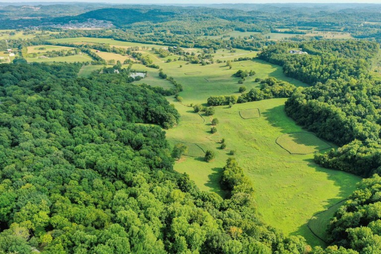 Lisa Culp Taylor Presents An Extraordinary, 150-Acre Middle Tennessee ...