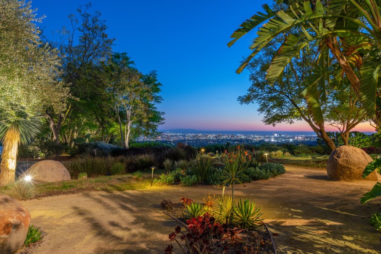 Joyce Rey Presents A Spectacular Estate In Beverly Hills - Haute ...