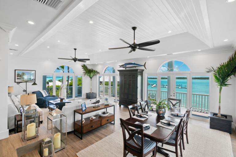 Magnus Jennemyr And Dana Lund Present Paradise In The Bahamas - Haute ...