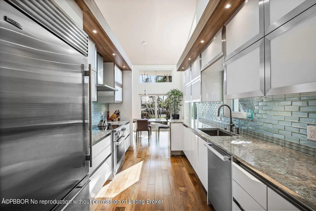 Steven Presson Presents A Marvelous Home In Ocean Ridge - Haute ...