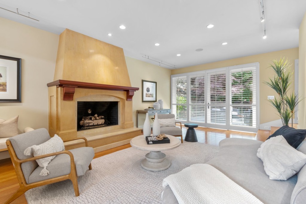 Debbi DiMaggio Started With A Mindset And Built Her Dream Job - Haute ...